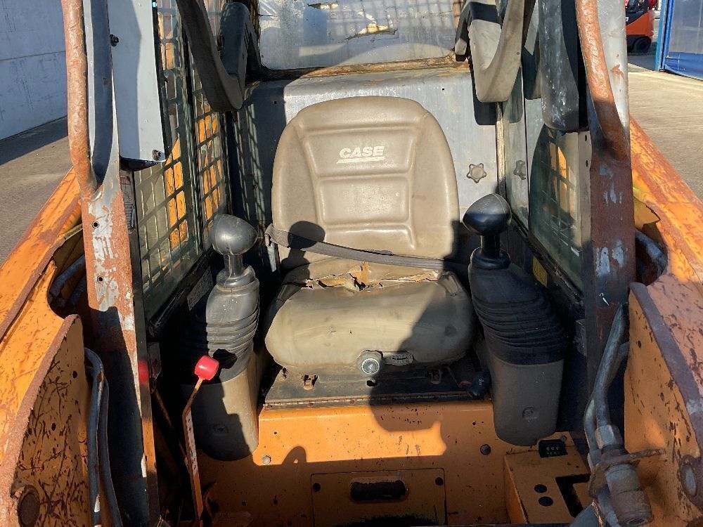 CASE 410 SERIES 3 SKID STEER LOADER | MACHINERY I T249 | Mid Ulster ...