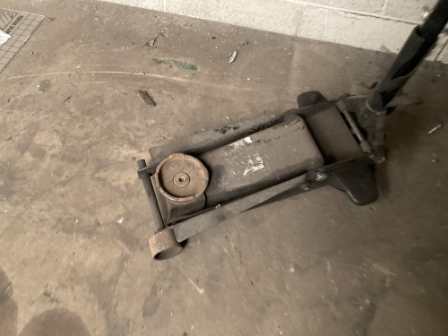 TROLLEY JACK | KMC TYRES I T261 | Mid Ulster Auctions