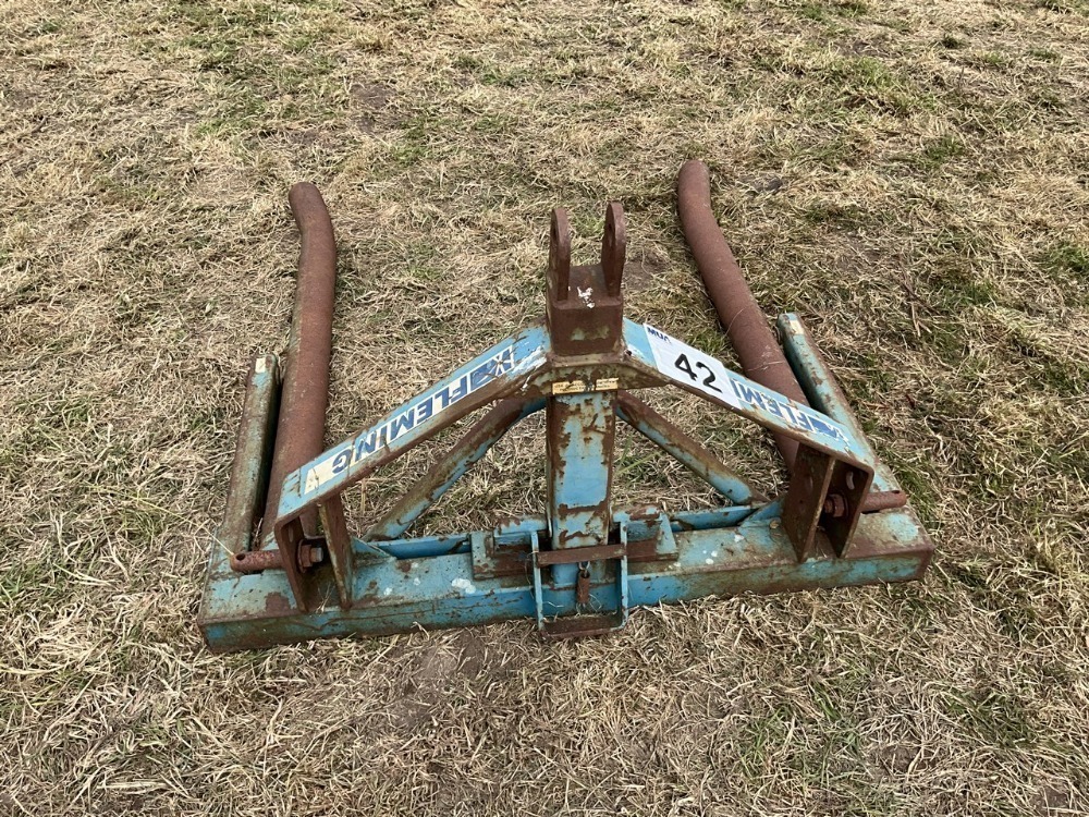 FLEMING SINGLE BALE LIFTER | FARM MACHINERY I T278 | Mid Ulster Auctions