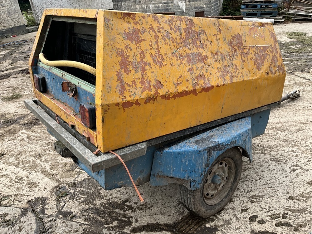 SULLAIR 3 TOOL FAST TOW ROAD COMPRESSOR | FARM MACHINERY I T278 | Mid ...