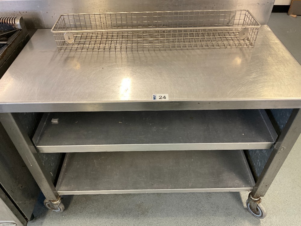 1200mm STAINLESS STEEL MOBILE PREP BENCH | UUJ I T284 | Mid Ulster Auctions