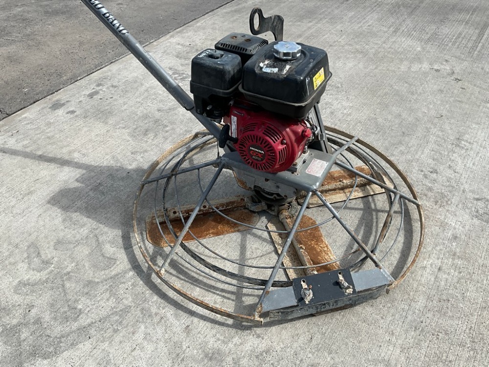 REDBAND 46 PETROL POWER FLOAT | TOOLS I T288 | Mid Ulster Auctions