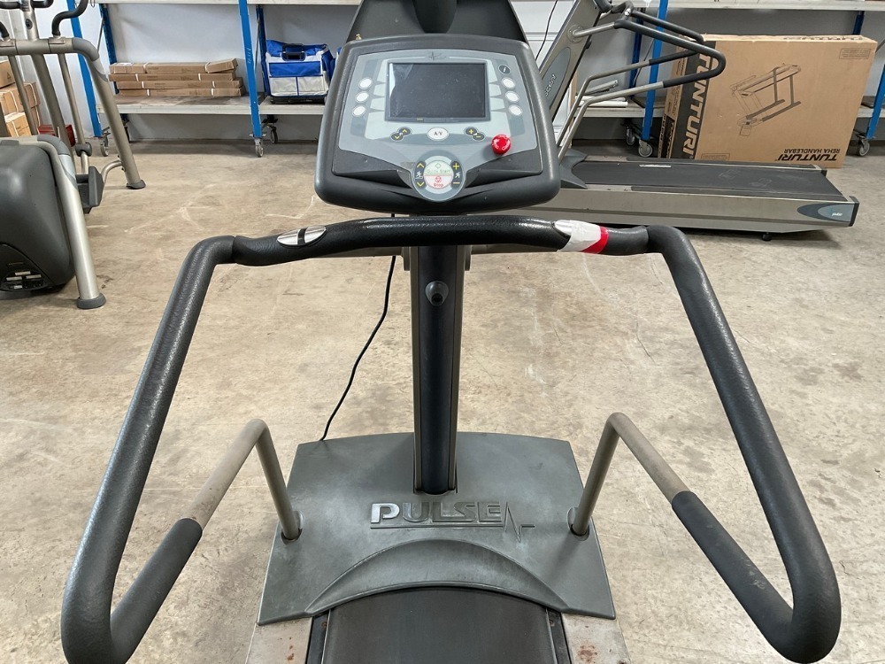 PULSE FITNESS ASCENT TREADMILL | LEISURE I T296 | Mid Ulster Auctions